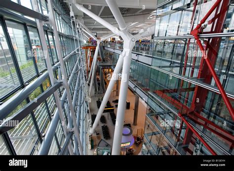 New Terminal 5 At Heathrow Airport Architect Richard Rogers Stock