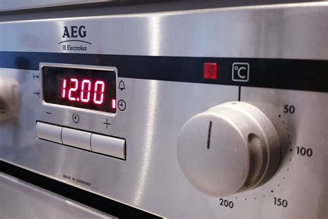 Why Is My Oven Light Blinking Quick Guide To Causes Fixes