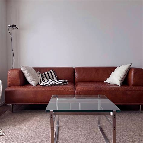 꼼꼼하게 고른 빈티지 가구들로 꾸민 37평 신혼집 라이프스타일 슈퍼앱 오늘의집