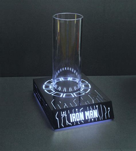 Iron Man Support Socle Pour Casque Integral Avec Eclairage Led 7 Couleurs And Telecommande