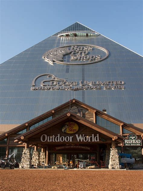 Bass Pro Pyramid Hotel Whats New In Memphis