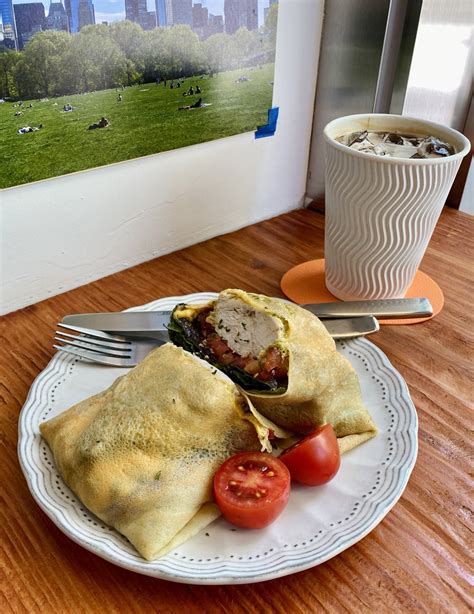 화백 On Twitter Rt Jemangetoujours 혜화대학로 애틀랜틱 치킨 앤 페스토 크레페 혜화 로터리 근처 크레페 가게 닭가슴살 페스토 소스