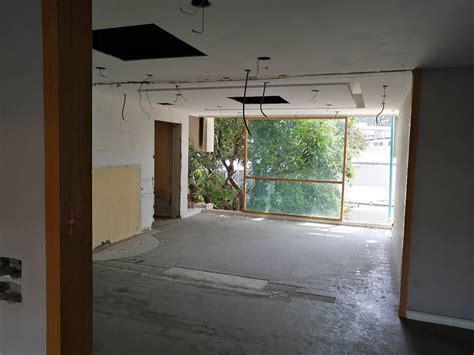 ให้เช่าที่ดิน ขนาด 195 ตรว พร้อมตึกเก่า 4ชั้น ติดถนนตากสิน