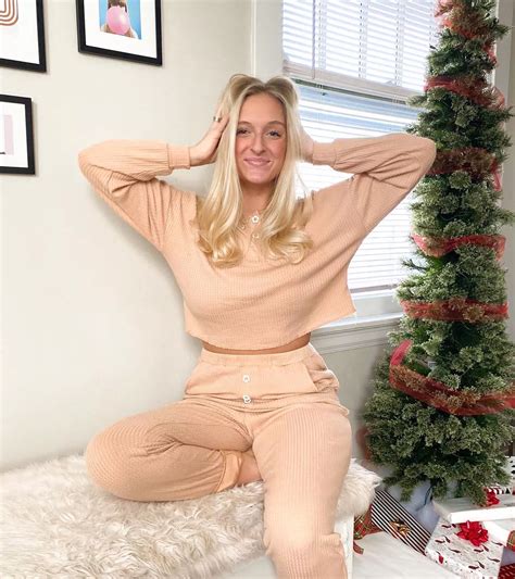 Simple Tree Nudes By Warmobserver