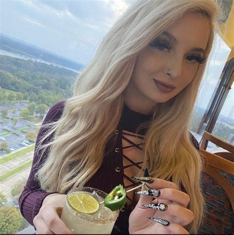 🔞she Always Has The Best Nails Of Lexi Lore Nude