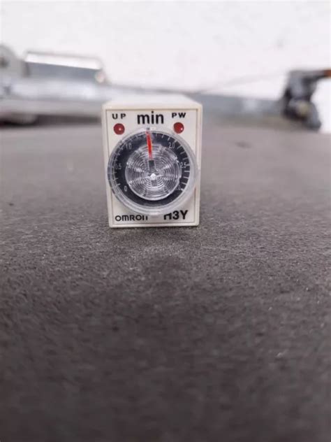 3 X Omron Time Relay H3y 2 Miniature Plug In Timer 8 Pin 3min 220v Ac £9 00 Picclick Uk