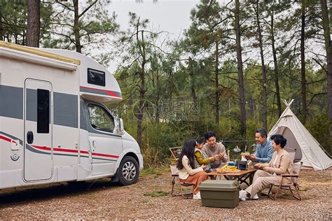 家庭房车露营高清图片下载 正版图片507703756 摄图网