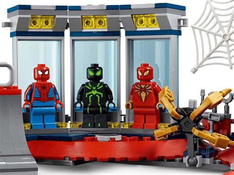 LEGO 76175 - LEGO MARVEL SUPER HEROES - Attack on the Spider Lair ...
