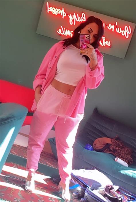 Demi Lovato Braless Copy Drunkenstepfather Com