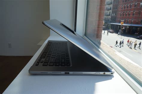 Acer Aspire R Is A Hybrid Offering A Rather Unusual Design Tablet News