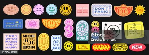 멋진 트렌디 한 그루비 스티커 세트 Y2k 패치 벡터 디자인의 컬렉션입니다 팝 아트 배지 미소 이모티콘 1990 1999 년에 대한 스톡 벡터 아트 및 기타 이미지 Istock