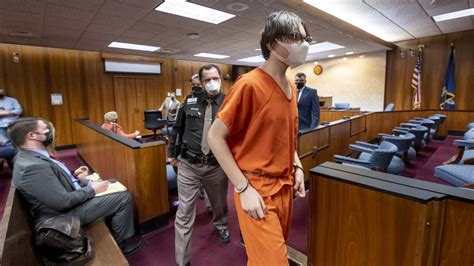 Ethan Crumbley Prosecutors Seek Life Sentence For Michigan School Shooter