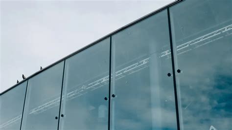 Comparing Wet Seal And Dry Joint Methods For Acm Panel Systems