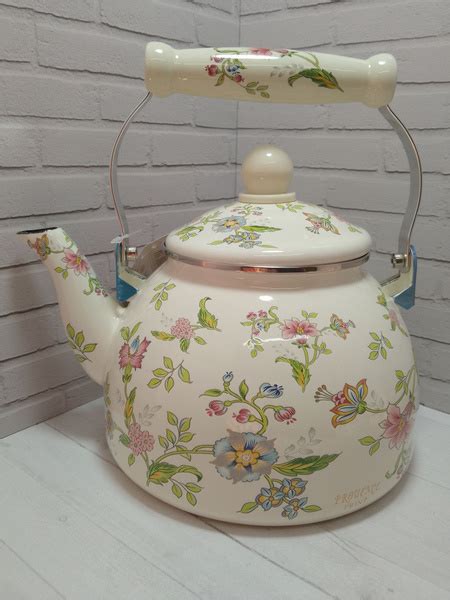 Чайник эмалированный 2 6 л для всех видов плит Лавера купить с доставкой по выгодным ценам