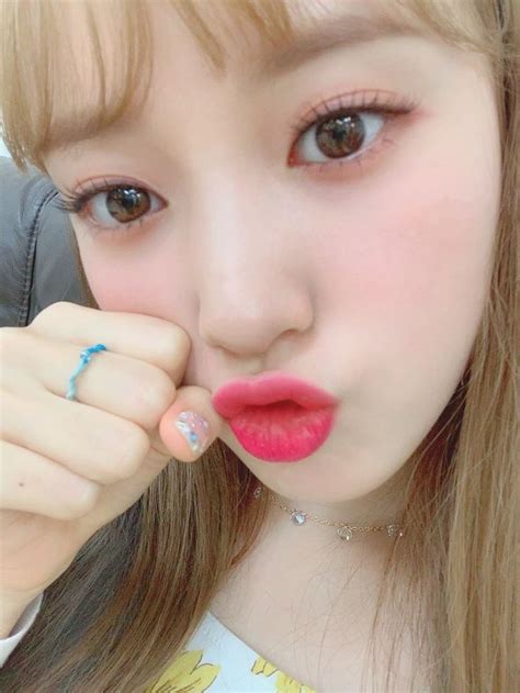 Pin By Gitte Bg On Weki Meki Asian Honey Doyeon Ioi