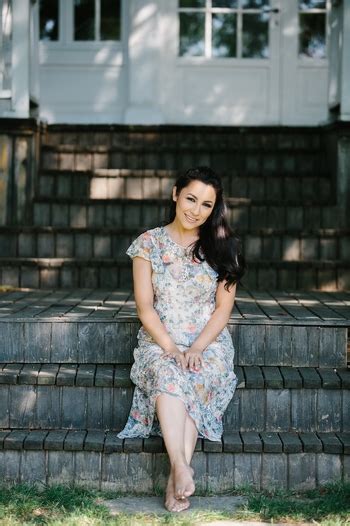 Andra Feet Aznudefeet