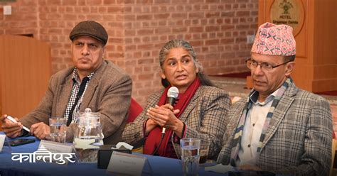 प्रदेशका जनप्रतिनिधिले हरेक कुराका लागि केन्द्रतिर फर्किने स्थिति भयो