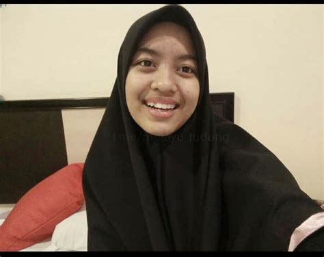 Sape Ada File Bakal Ustazah Scrolller