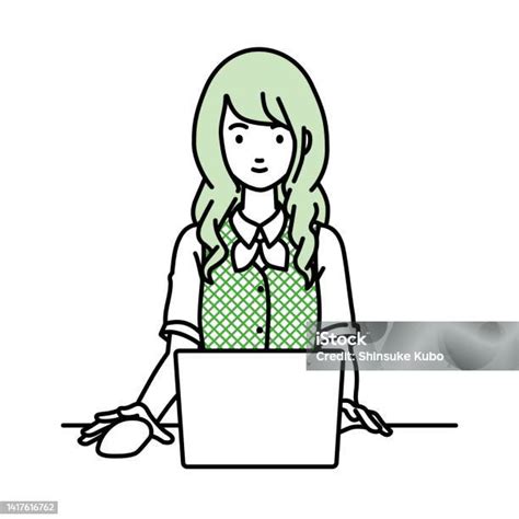 그녀의 책상에서 노트북 컴퓨터를 사용하여 사무 유니폼을 입은 여성 후선 부서에 대한 스톡 벡터 아트 및 기타 이미지 후선 부서 계획 곱슬 머리 Istock