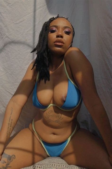 Random Black Hoes Pack Shesfreaky