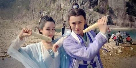 杨紫秦俊杰宣布分手！发声明：无关他人没有背叛手机新浪网