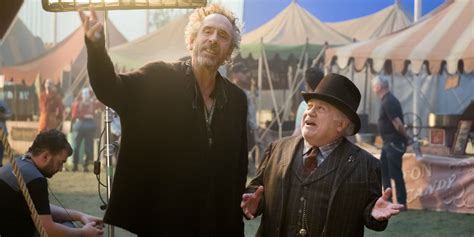 Danny DeVito Interview Dumbo Set Visit Screen Rant