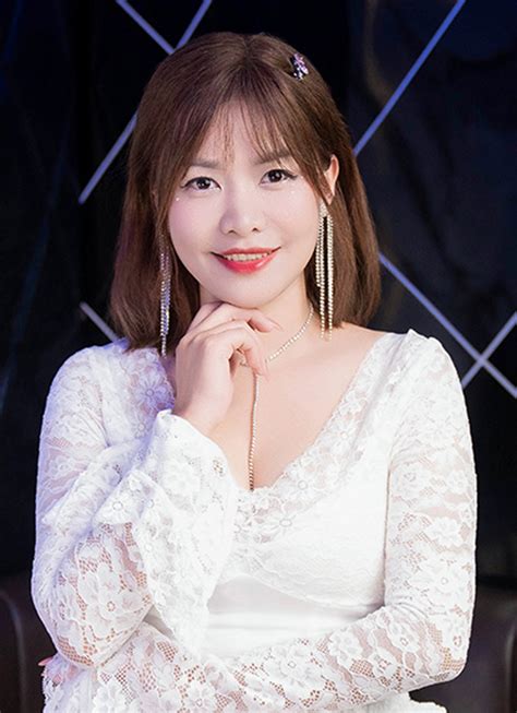 Rika｜badass Bar And Karaoke｜越南河内 日本街夜生活 Ktv