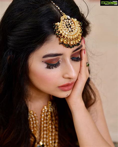 Saba Khan Instagram Can You Feel The Love💗 Sabakhan Love