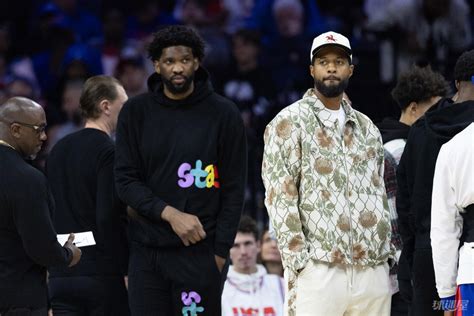 Nba分析师建议76人队用保罗·乔治交换194亿美元身价的mvp