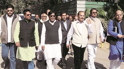 Bengal Cong Wants Tie Up With Left Says No To Mamata Banerjee India