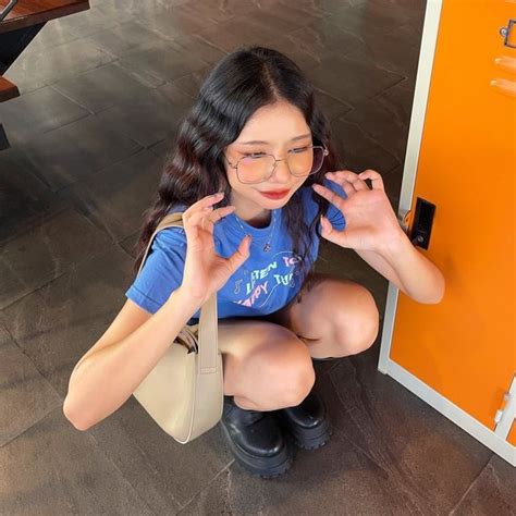 晚晚 ᯅ̈ 🧃💐 Guitar Gw • Threads Say More