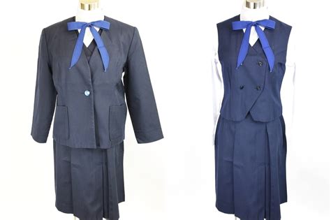 制服市場 大阪府 ☆☆大阪薫英女学院高校 【旧制服 セット②】 D113
