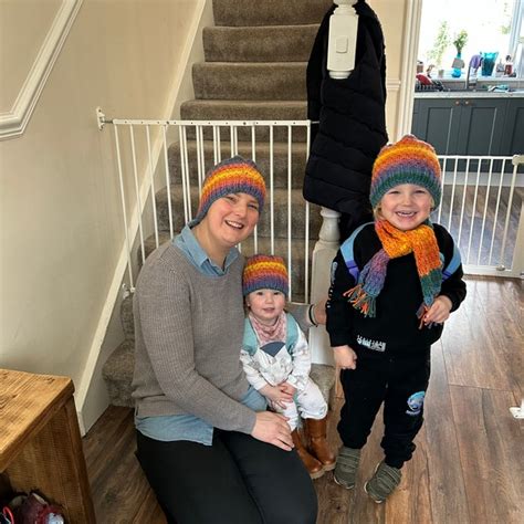 Removable Pompom Buttons Set Of 10 Acrylic Buttons For Elastic Attachment Of Faux Fur Pompoms