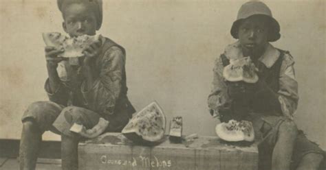 ‘흑인 역사의 달 첫날 수박·치킨 급식인종차별 비판 나온 이유