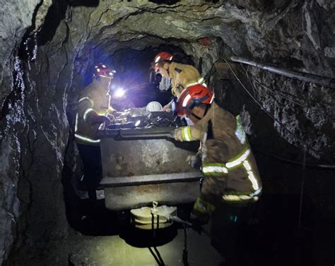 봉화 광산 매몰자 2명 고립 10일 만에 모두 구조 생환 2보