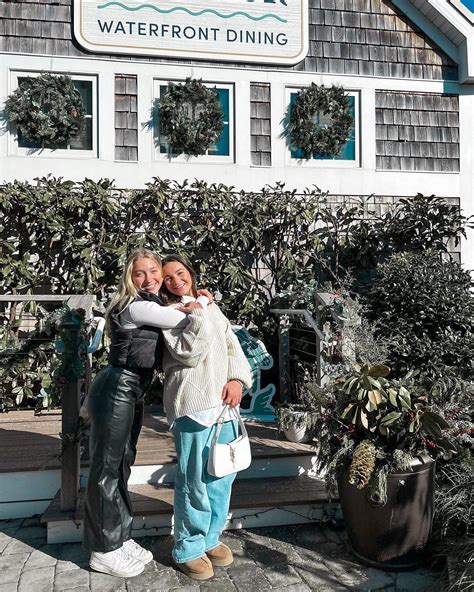 Sarah Krajewski Sarah Krajewski • Instagram Photos And Videos