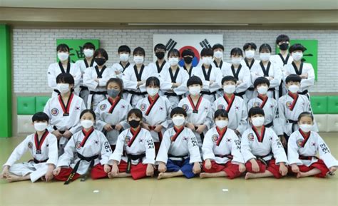 국가대표 인하서 태권도 2021년 어려운 시기에도 보물같은 우리 인하서 모든 지도진들과 사랑하는