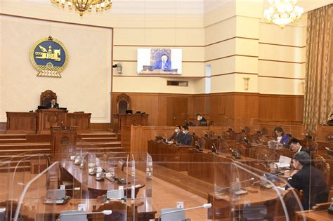 Нийгмийн даатгалын шимтгэлийг хоёр хувиар бууруулахыг дэмжиж төсвийн хүрээний мэдэгдэл төсвийн