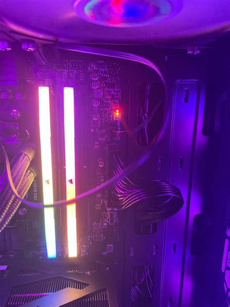 Red Cpu Light Yellow Dram Light R Pcbuild