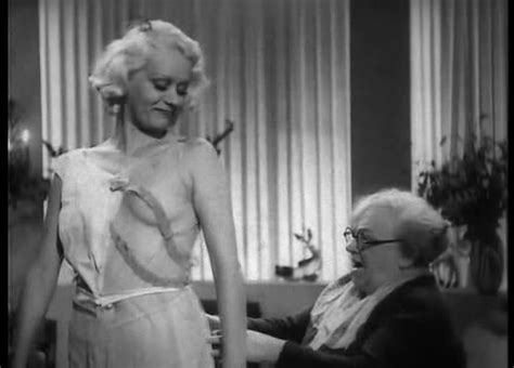 Naked Illa Meery In Zouzou