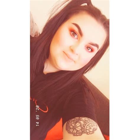 Jessica Lowe Jessicaloweeee Threads Say More