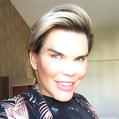 Nhìn Vẻ Ngoài Mới Của Búp Bê Ken Brazil Người Ta Sẽ Lầm Tưởng Là Sinh