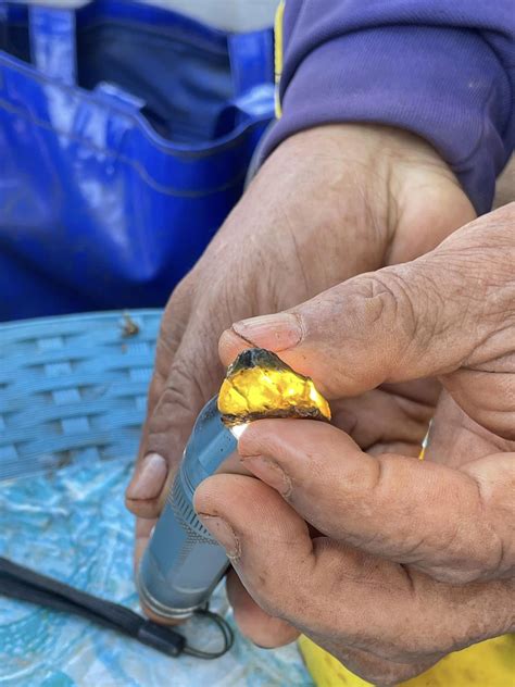 Git ลงพื้นที่ศึกษาดูงาน การขุดหาพลอย ขั้นตอนและวิธีการต่าง ๆ ณ ศูนย์