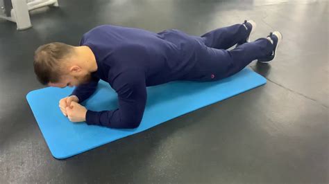 Планка классическая в локтевой позиции - YouTube