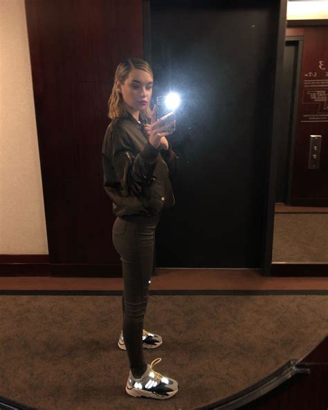 Jodi Woods Outfits Sarah Snyder Hair Sarah Snyder Outfit Street Look