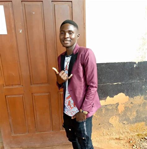 Nyuydine Lee Olandra