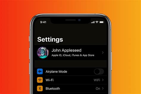 How To Quickly Invert An IPhone S Colours Using The Side Button