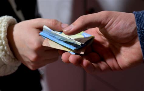 Dcu Su Warn Students Against Assignment Alternatives The College View