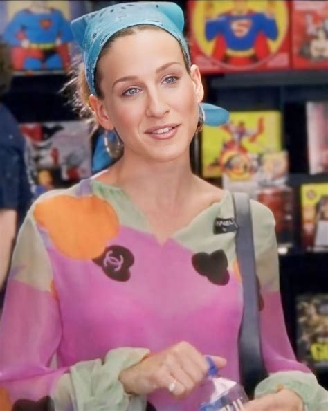 Can Anyone Spot Superman And Harley Quinn Behind Sarahjessicaparker In