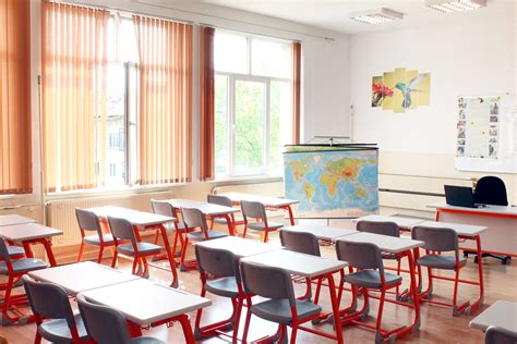 Класни стаи ППМГ Нанчо Попович Шумен